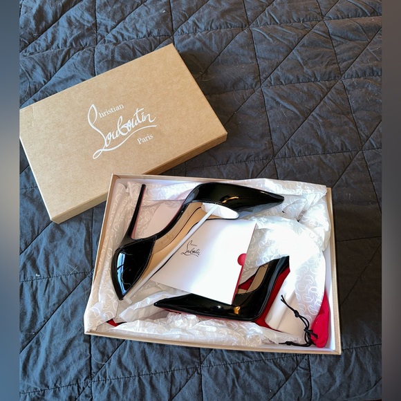Christian Louboutin | Shoes | Christian Louboutin Iriza Black Pumps ...